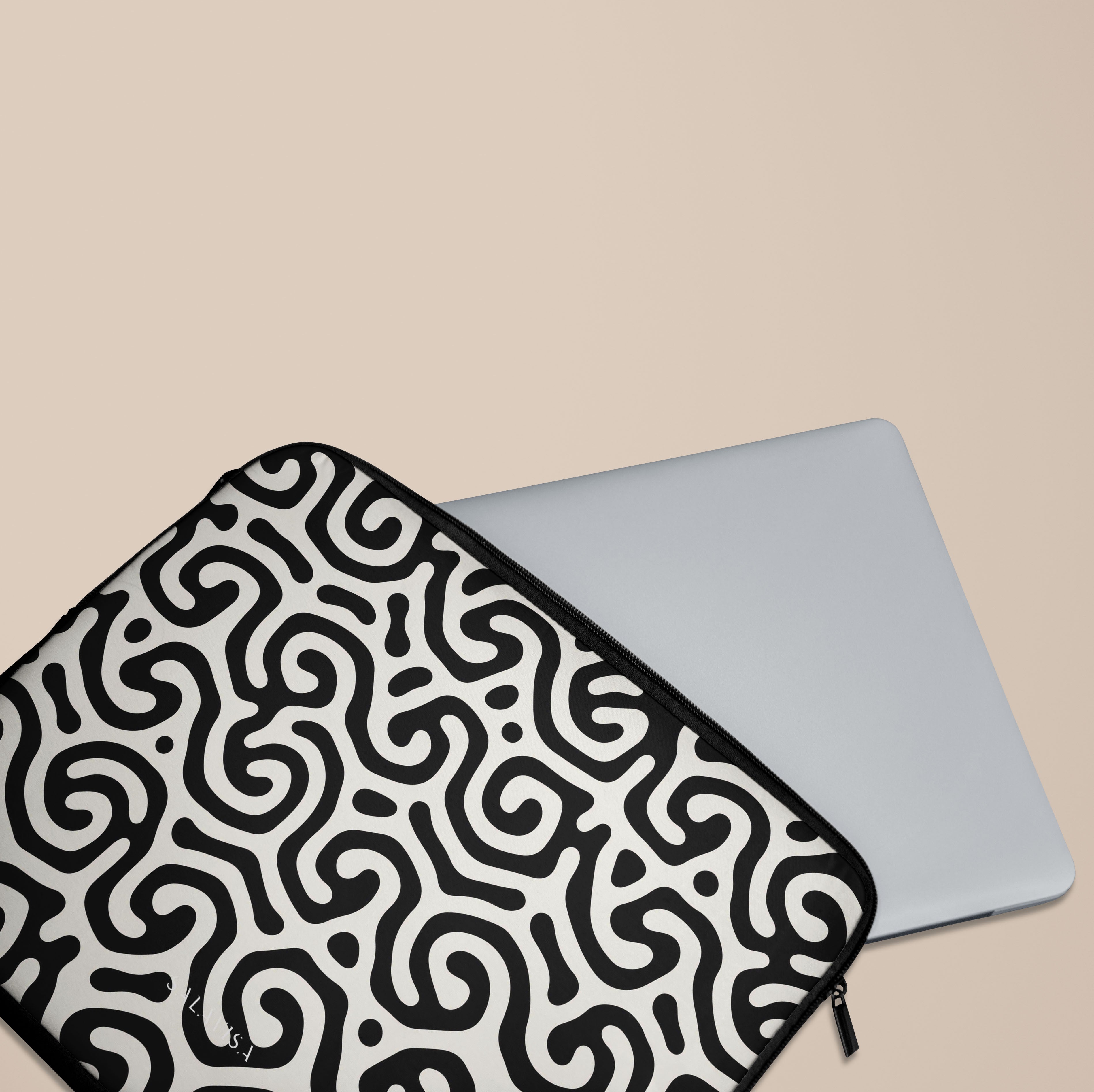 Black & White Curl Laptop Sleeve – SALAVISA